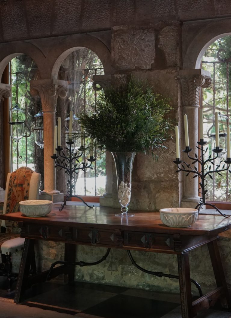 Hotel • Landa Burgos