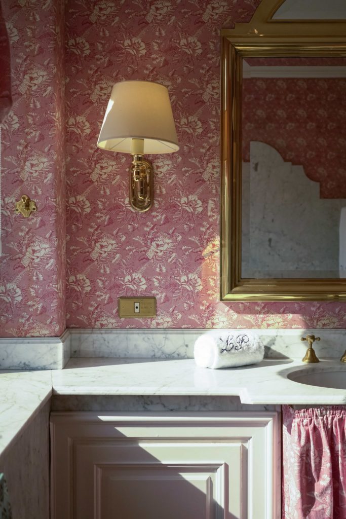 Hotel • Landa Burgos